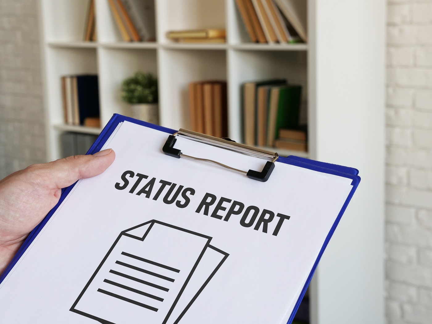 How to Create a Project Status Report [Template & Examples]